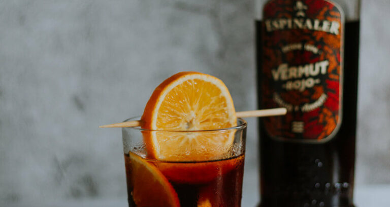 How Does a Dry Vermouth Cocktail Differ from a Sweet One? - Whiskey ...